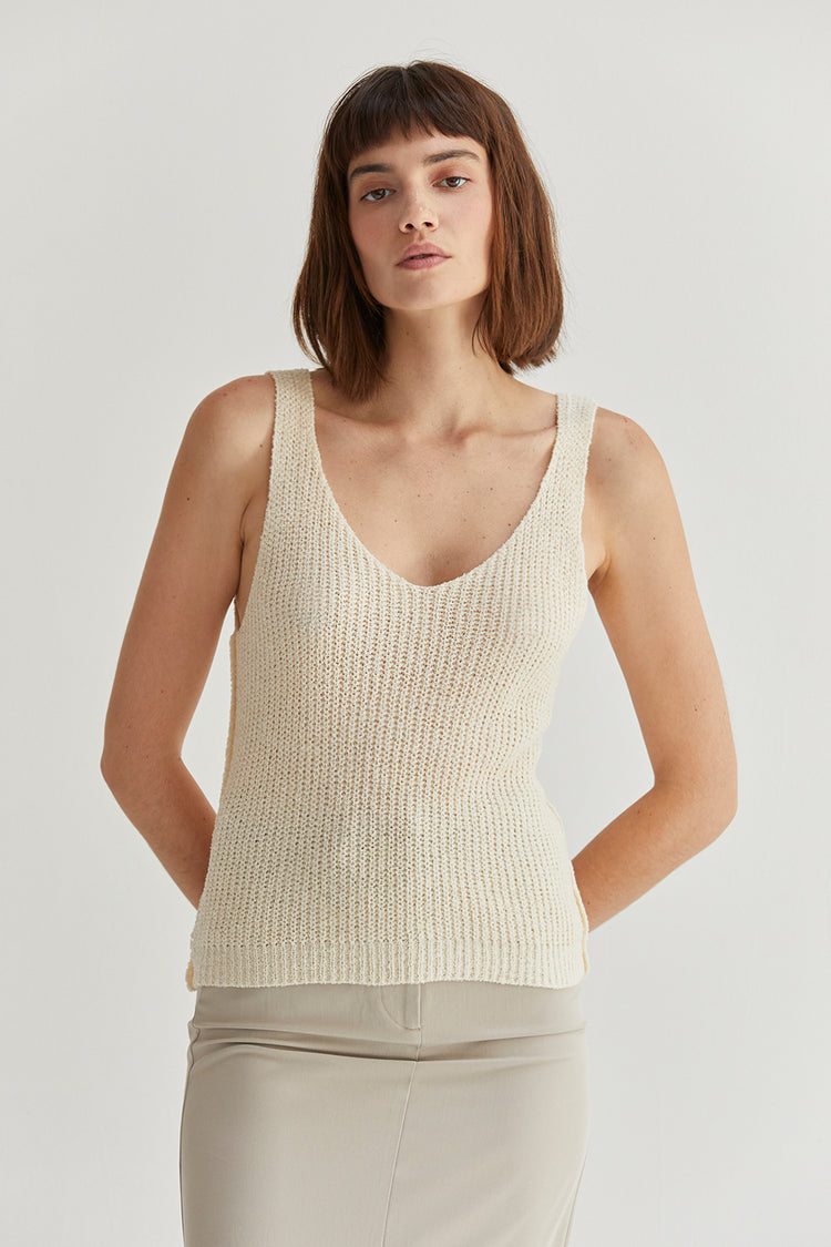 Chic Women’s Tops | Free Shipping on $75+ Orders | Crescent